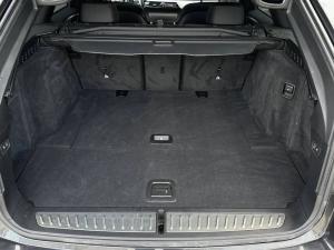 Grey BMW 520 2017 in Riga, with an engine capacity of 2.00 L and mileage of 325 thousand km for 16900 €, photo 34 on AUTOMOTO.COM.LV