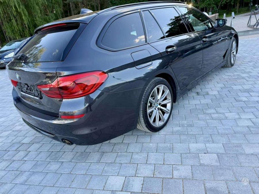 Grey BMW 520 2017 in Kaunas, with an engine capacity of 2.00 L and mileage of 287 thousand km for 17400 €, photo 6 on AUTOMOTO.COM.LV