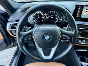 Grey BMW 520 2017 in Kaunas, with an engine capacity of 2.00 L and mileage of 287 thousand km for 17400 €, photo 23 on AUTOMOTO.COM.LV