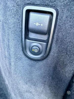 Grey BMW 520 2017 in Kaunas, with an engine capacity of 2.00 L and mileage of 287 thousand km for 17400 €, photo 40 on AUTOMOTO.COM.LV
