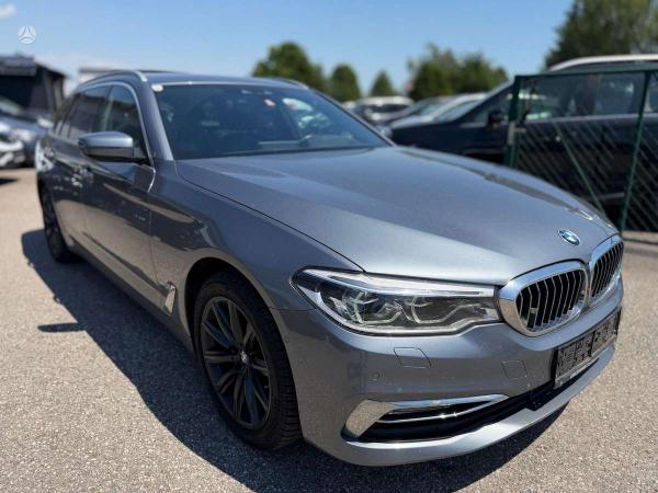 Grey BMW 520 2017 in Anyksciai, with an engine capacity of 2.00 L and mileage of 317 thousand km for 14700 €, photo 2 on AUTOMOTO.COM.LV