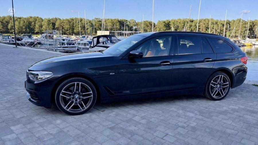 Grey BMW 520 2017 in Kaunas, with an engine capacity of 2.00 L and mileage of 287 thousand km for 16900 €, photo 11 on AUTOMOTO.COM.LV