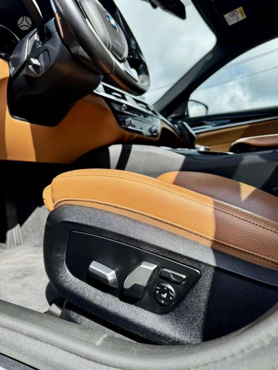 Grey BMW 520 2017 in Kaunas, with an engine capacity of 2.00 L and mileage of 287 thousand km for 16900 €, photo 17 on AUTOMOTO.COM.LV