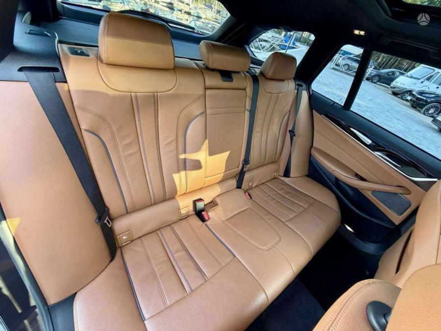 Grey BMW 520 2017 in Kaunas, with an engine capacity of 2.00 L and mileage of 287 thousand km for 16900 €, photo 30 on AUTOMOTO.COM.LV