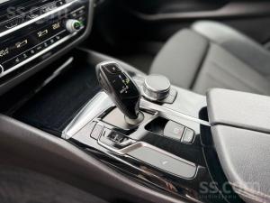 Pelēks BMW 520 2017 Rīga, ar dzinēja tilpumu 2.00 L un nobraukumu 141 tūkst. km par 19950 €, foto 19 vietnē AUTOMOTO.COM.LV