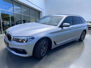 Grey BMW 520 2017 in Jurmala, with an engine capacity of 2.00 L and mileage of 261 thousand km for 16990 €, photo  on AUTOMOTO.COM.LV