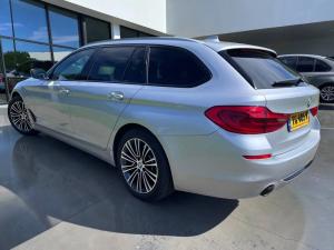 Pelēks BMW 520 2017 Jūrmala, ar dzinēja tilpumu 2.00 L un nobraukumu 261 tūkst. km par 16990 €, foto 5 vietnē AUTOMOTO.COM.LV