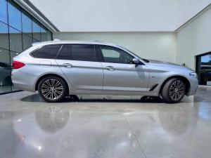 Pelēks BMW 520 2017 Jūrmala, ar dzinēja tilpumu 2.00 L un nobraukumu 261 tūkst. km par 16990 €, foto 8 vietnē AUTOMOTO.COM.LV