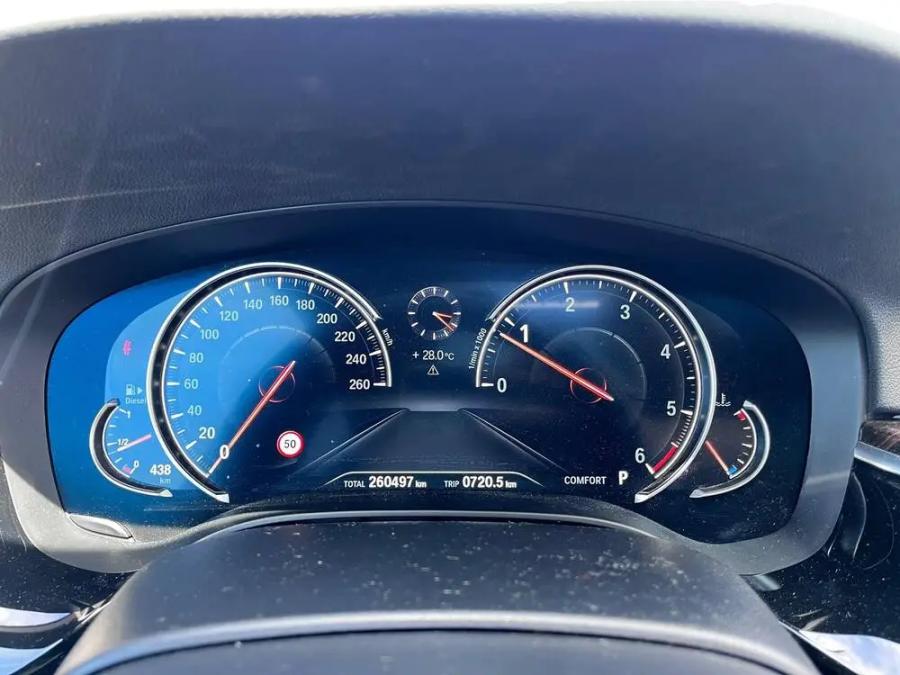 Pelēks BMW 520 2017 Jūrmala, ar dzinēja tilpumu 2.00 L un nobraukumu 261 tūkst. km par 16990 €, foto 21 vietnē AUTOMOTO.COM.LV