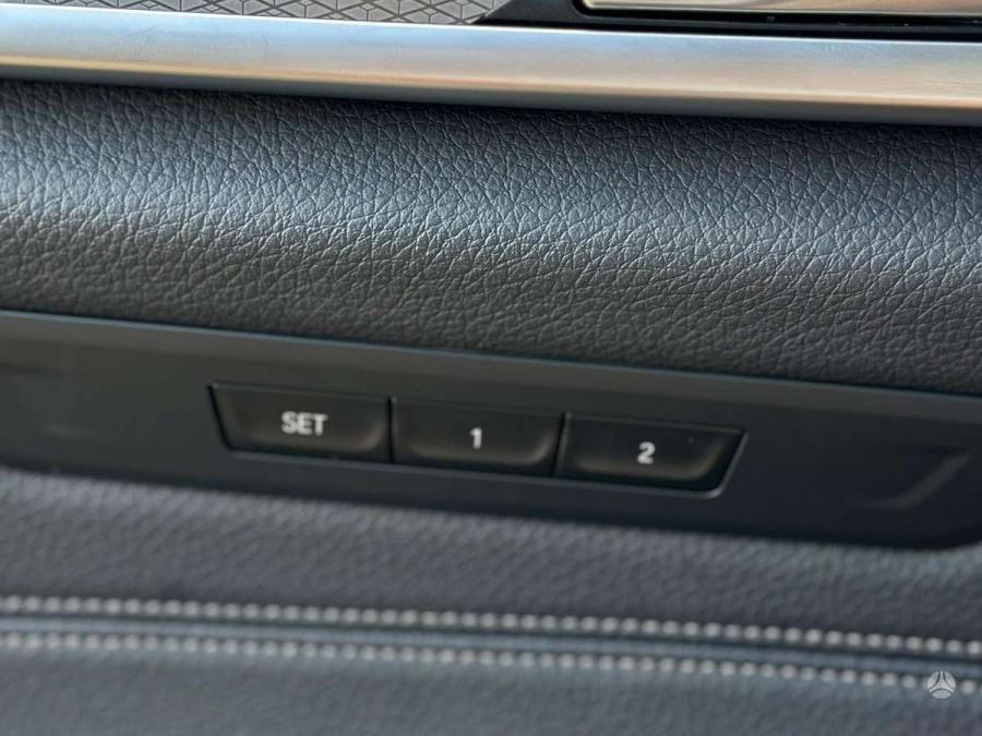 Pelēks BMW 520 2017 Kauņa, ar dzinēja tilpumu 2.00 L un nobraukumu 198 tūkst. km par 19980 €, foto 13 vietnē AUTOMOTO.COM.LV