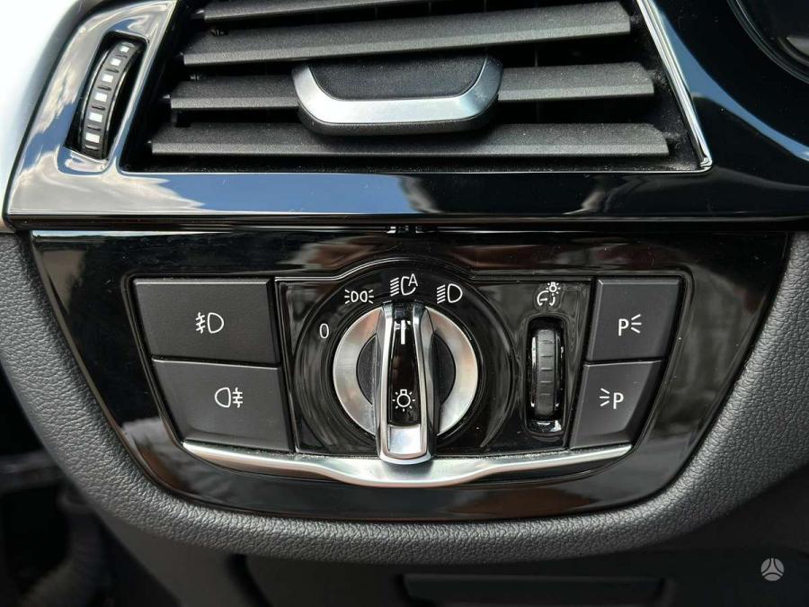 Pelēks BMW 520 2017 Kauņa, ar dzinēja tilpumu 2.00 L un nobraukumu 198 tūkst. km par 19980 €, foto 14 vietnē AUTOMOTO.COM.LV