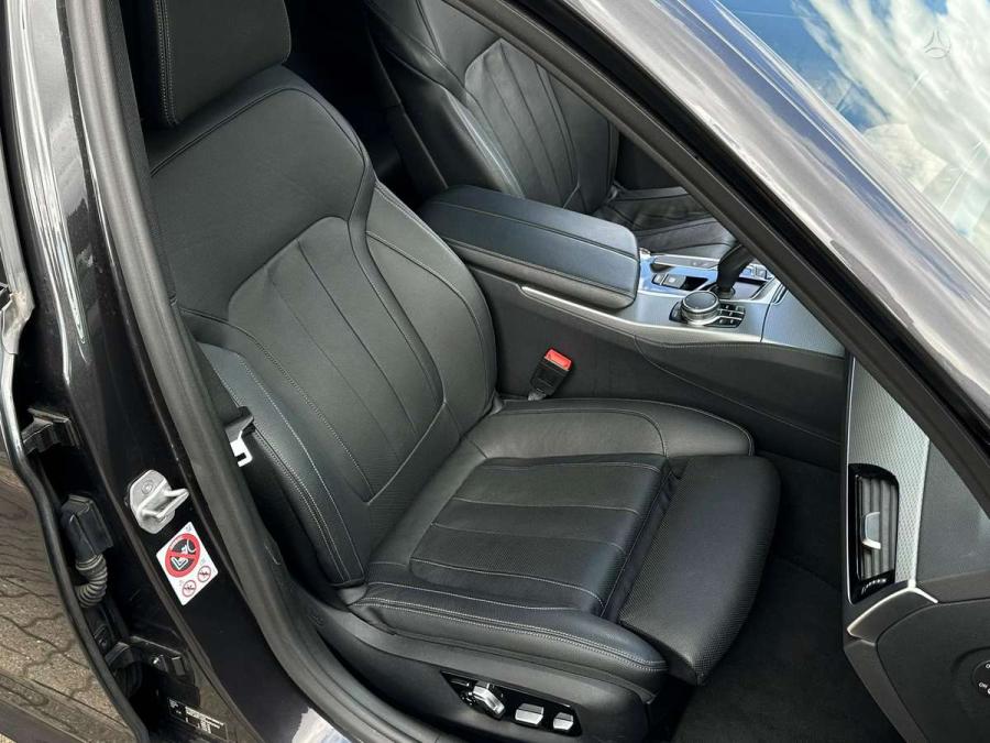 Pelēks BMW 520 2017 Kauņa, ar dzinēja tilpumu 2.00 L un nobraukumu 198 tūkst. km par 19980 €, foto 32 vietnē AUTOMOTO.COM.LV