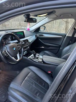 Grey BMW 520 2017 in Riga, with an engine capacity of 2.00 L and mileage of 258 thousand km for 15900 €, photo 7 on AUTOMOTO.COM.LV