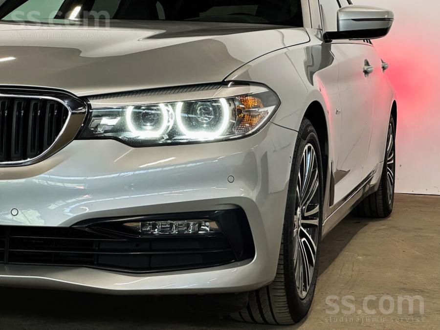 Grey BMW 520 2017 in Jurmala, with an engine capacity of 2.00 L and mileage of 261 thousand km for 16990 €, photo 3 on AUTOMOTO.COM.LV