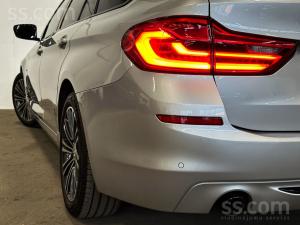 Grey BMW 520 2017 in Jurmala, with an engine capacity of 2.00 L and mileage of 261 thousand km for 16990 €, photo 10 on AUTOMOTO.COM.LV