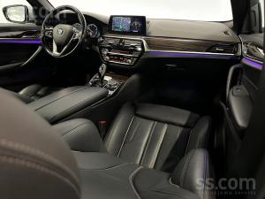 Grey BMW 520 2017 in Jurmala, with an engine capacity of 2.00 L and mileage of 261 thousand km for 16990 €, photo 20 on AUTOMOTO.COM.LV