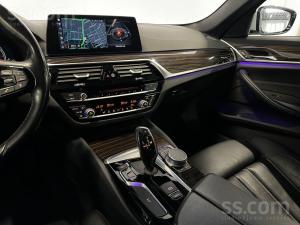Grey BMW 520 2017 in Jurmala, with an engine capacity of 2.00 L and mileage of 261 thousand km for 16990 €, photo 21 on AUTOMOTO.COM.LV