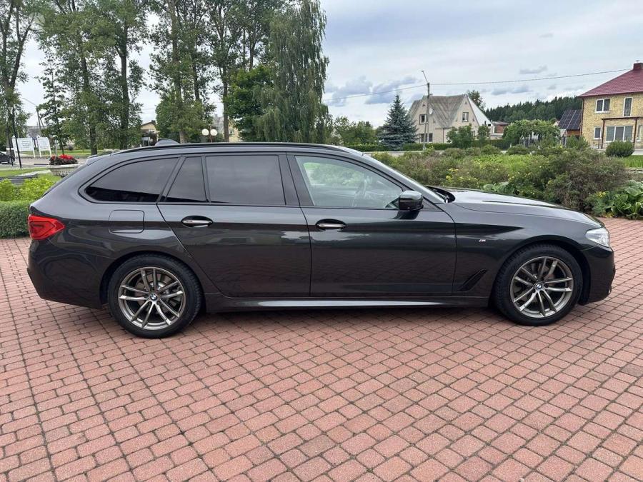Grey BMW 520 2017 in Kelme, with an engine capacity of 2.00 L and mileage of 206 thousand km for 18500 €, photo 5 on AUTOMOTO.COM.LV