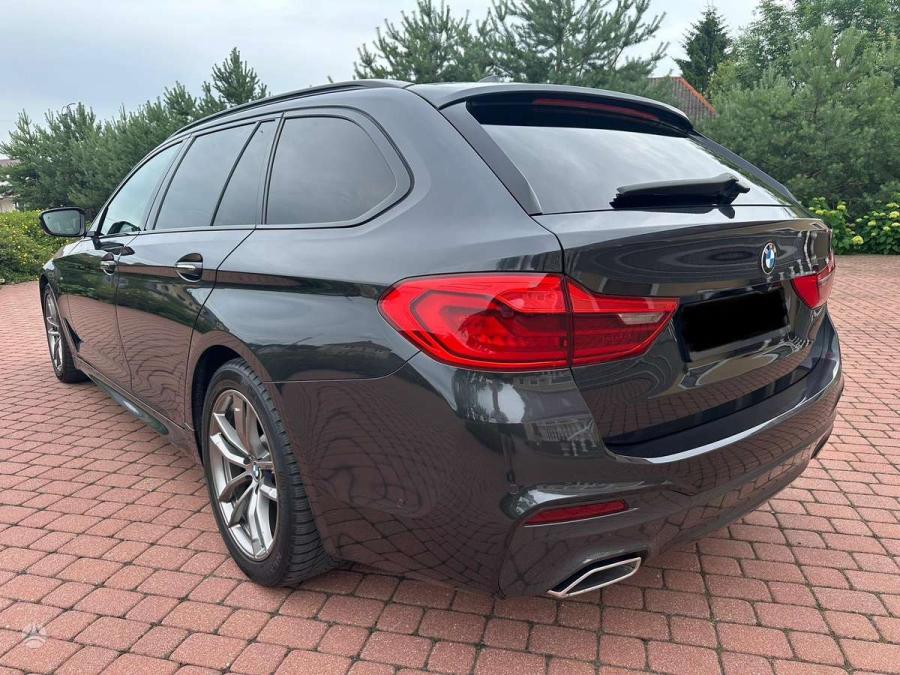 Grey BMW 520 2017 in Kelme, with an engine capacity of 2.00 L and mileage of 206 thousand km for 18500 €, photo 8 on AUTOMOTO.COM.LV