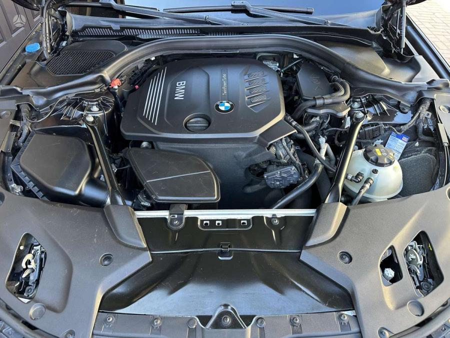 Grey BMW 520 2017 in Kelme, with an engine capacity of 2.00 L and mileage of 206 thousand km for 18500 €, photo 25 on AUTOMOTO.COM.LV