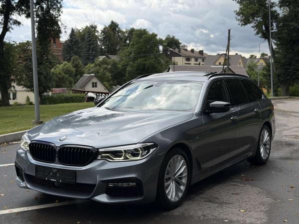 Grey BMW 520 2017 in Utena, with an engine capacity of 2.00 L and mileage of 251 thousand km for 18950 €, photo 4 on AUTOMOTO.COM.LV