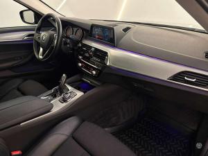 Pelēks BMW 520 2017 Marijampole, ar dzinēja tilpumu 2.00 L un nobraukumu 238 tūkst. km par 17850 €, foto 15 vietnē AUTOMOTO.COM.LV