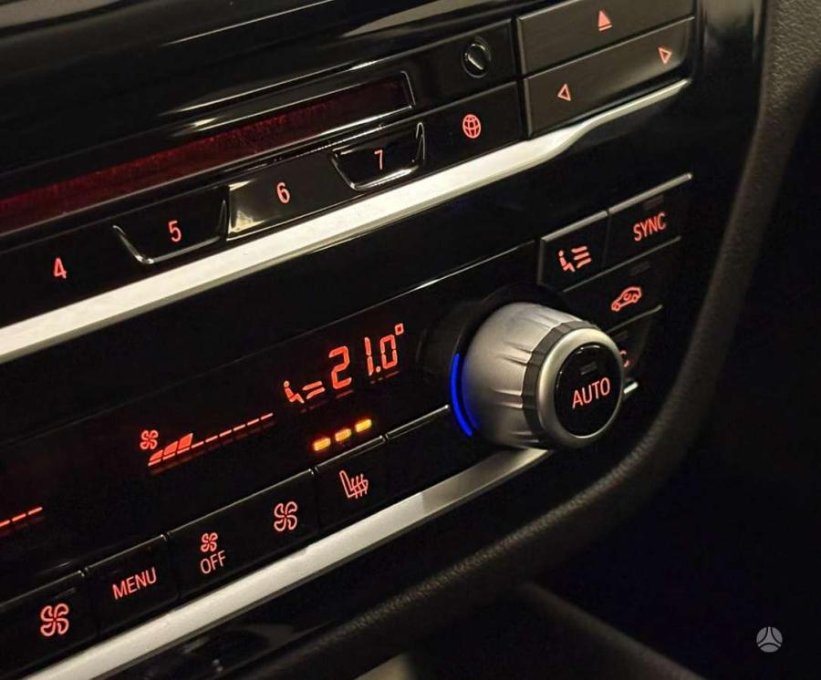 Pelēks BMW 520 2017 Marijampole, ar dzinēja tilpumu 2.00 L un nobraukumu 238 tūkst. km par 17850 €, foto 16 vietnē AUTOMOTO.COM.LV