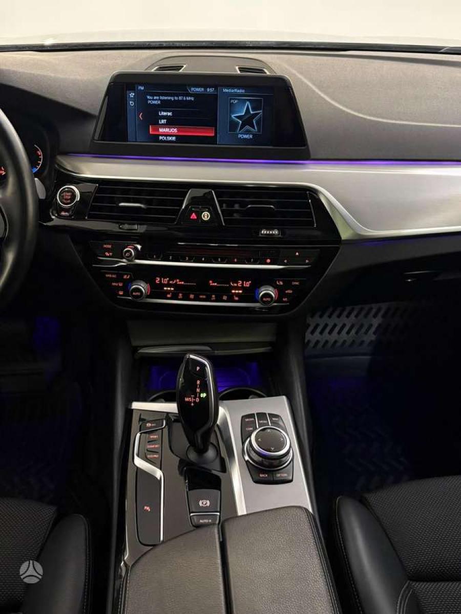Pelēks BMW 520 2017 Marijampole, ar dzinēja tilpumu 2.00 L un nobraukumu 238 tūkst. km par 17850 €, foto 22 vietnē AUTOMOTO.COM.LV