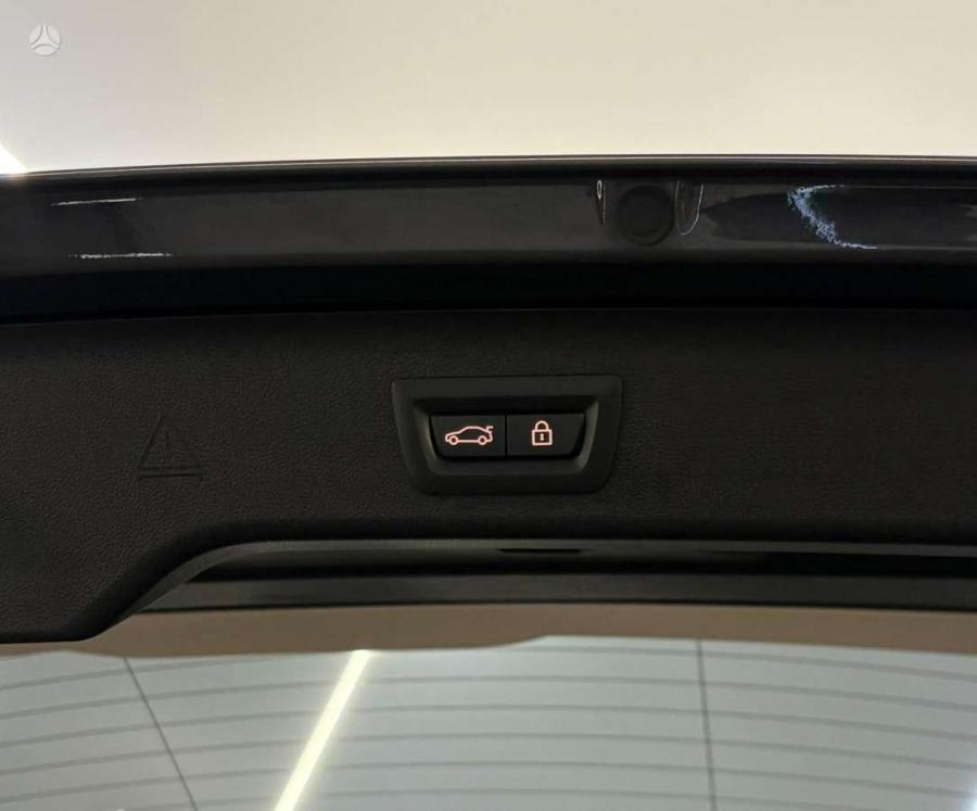 Pelēks BMW 520 2017 Marijampole, ar dzinēja tilpumu 2.00 L un nobraukumu 238 tūkst. km par 17850 €, foto 29 vietnē AUTOMOTO.COM.LV