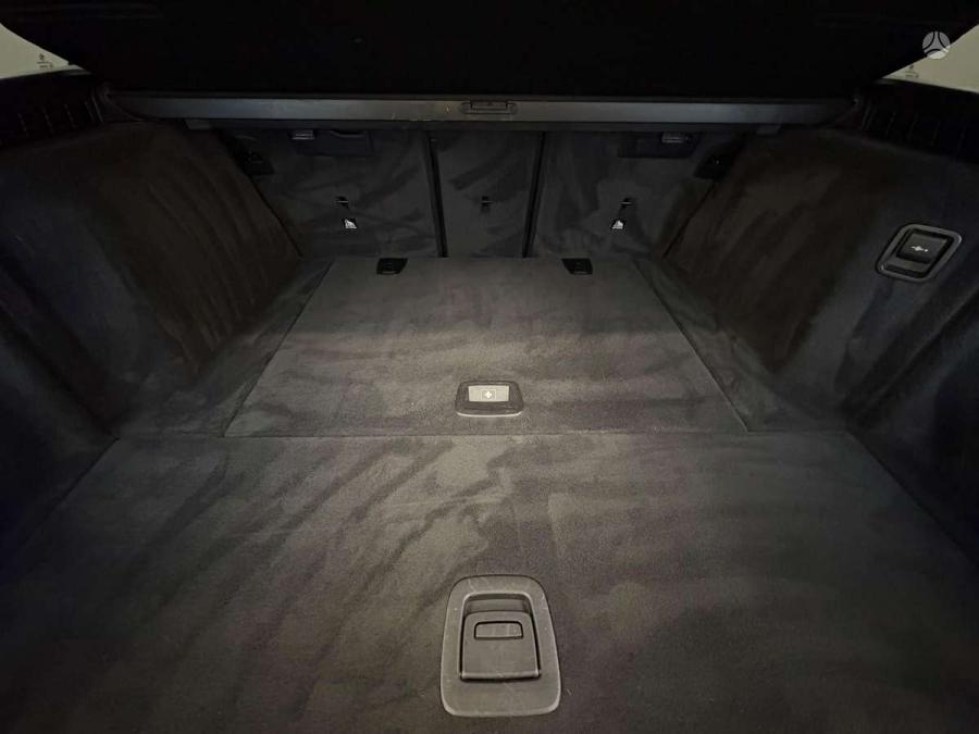 Pelēks BMW 520 2017 Marijampole, ar dzinēja tilpumu 2.00 L un nobraukumu 238 tūkst. km par 17850 €, foto 30 vietnē AUTOMOTO.COM.LV