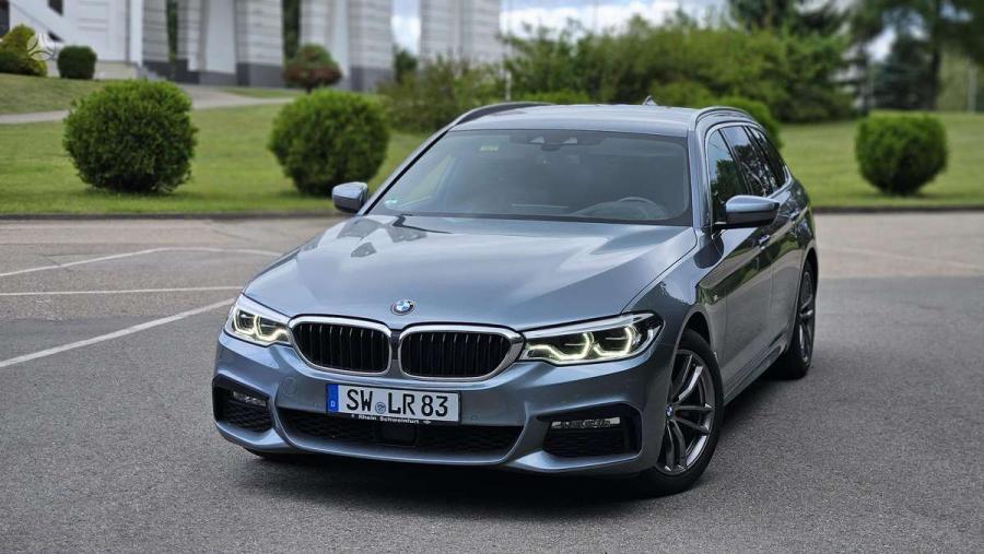 Grey BMW 520 2017 in Elektrenai, with an engine capacity of 2.00 L and mileage of 197 thousand km for 18800 €, photo 3 on AUTOMOTO.COM.LV