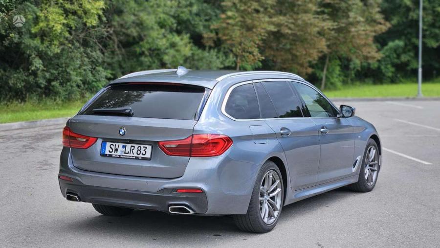 Grey BMW 520 2017 in Elektrenai, with an engine capacity of 2.00 L and mileage of 197 thousand km for 18800 €, photo 8 on AUTOMOTO.COM.LV