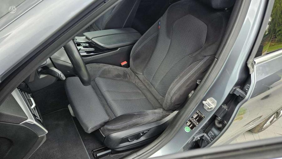 Grey BMW 520 2017 in Elektrenai, with an engine capacity of 2.00 L and mileage of 197 thousand km for 18800 €, photo 16 on AUTOMOTO.COM.LV