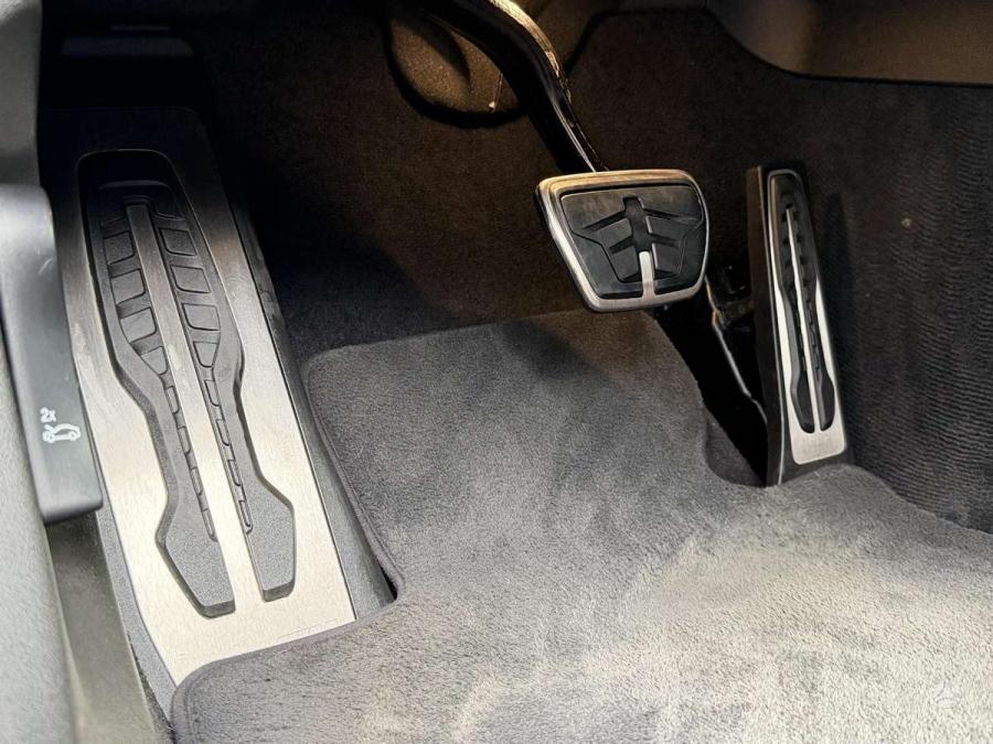 Pelēks BMW 520 2017 Utena, ar dzinēja tilpumu 2.00 L un nobraukumu 225 tūkst. km par 17800 €, foto 42 vietnē AUTOMOTO.COM.LV