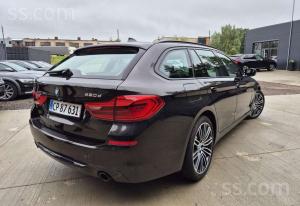 Grey BMW 520 2017 in Riga, with an engine capacity of 2.00 L and mileage of 333 thousand km for 14950 €, photo 5 on AUTOMOTO.COM.LV