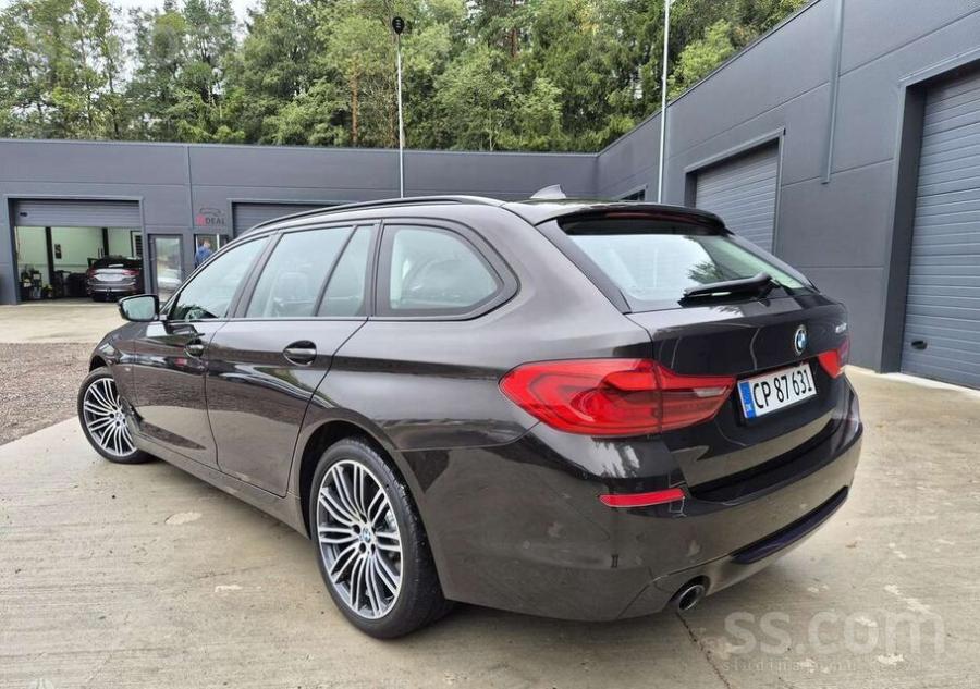 Grey BMW 520 2017 in Riga, with an engine capacity of 2.00 L and mileage of 333 thousand km for 14950 €, photo 6 on AUTOMOTO.COM.LV