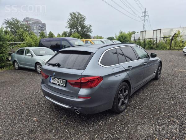 Grey BMW 520 2018 in Riga, with an engine capacity of 2.00 L and mileage of 188 thousand km for 19490 €, photo 6 on AUTOMOTO.COM.LV