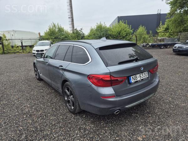 Grey BMW 520 2018 in Riga, with an engine capacity of 2.00 L and mileage of 188 thousand km for 19490 €, photo 8 on AUTOMOTO.COM.LV