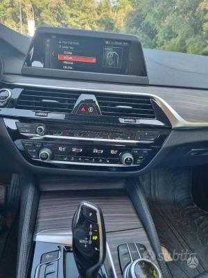 Grey BMW 520 2018 in Kaunas, with an engine capacity of 2.00 L and mileage of 255 thousand km for 16450 €, photo 5 on AUTOMOTO.COM.LV