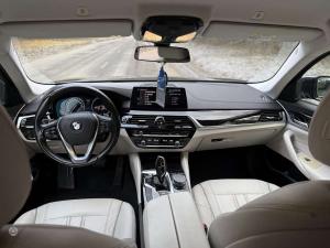 Pelēks BMW 520 2018 Viļņa, ar dzinēja tilpumu 2.00 L un nobraukumu 239 tūkst. km par 16500 €, foto 24 vietnē AUTOMOTO.COM.LV