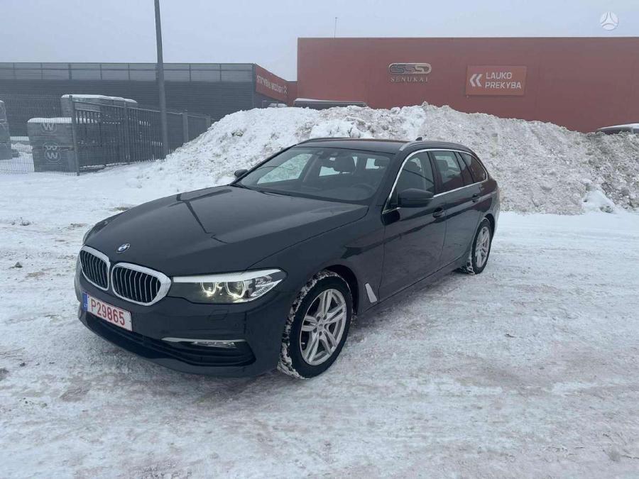 Grey BMW 520 2018 in Taurage, with an engine capacity of 2.00 L and mileage of 254 thousand km for 14399 €, photo 1 on AUTOMOTO.COM.LV