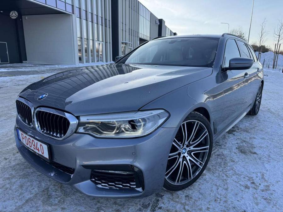 Grey BMW 520 2018 in Vilnius, with an engine capacity of 2.00 L and mileage of 295 thousand km for 16499 €, photo 1 on AUTOMOTO.COM.LV