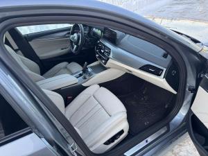 Grey BMW 520 2018 in Vilnius, with an engine capacity of 2.00 L and mileage of 295 thousand km for 16499 €, photo 8 on AUTOMOTO.COM.LV
