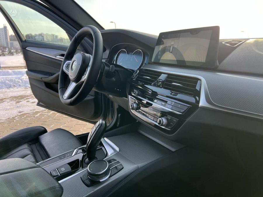 Pelēks BMW 520 2018 Viļņa, ar dzinēja tilpumu 2.00 L un nobraukumu 209 tūkst. km par 18500 €, foto 27 vietnē AUTOMOTO.COM.LV