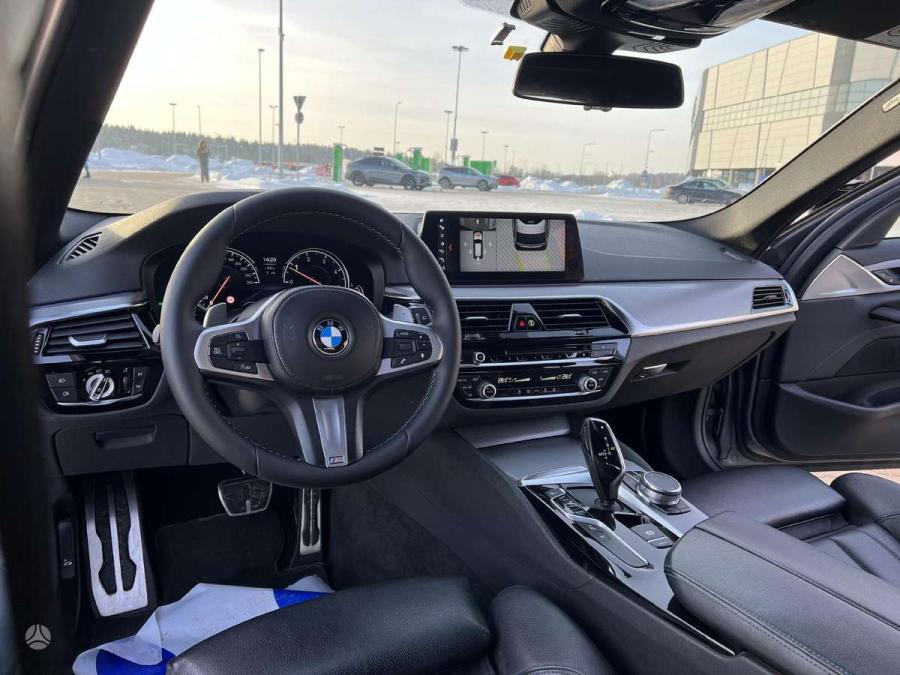 Pelēks BMW 520 2018 Viļņa, ar dzinēja tilpumu 2.00 L un nobraukumu 209 tūkst. km par 18500 €, foto 34 vietnē AUTOMOTO.COM.LV