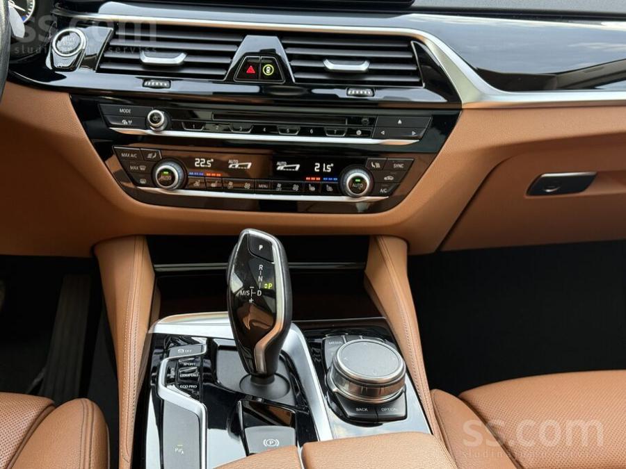 Pelēks BMW 520 2018 Rīga, ar dzinēja tilpumu 2.00 L un nobraukumu 189 tūkst. km par 21111 €, foto 17 vietnē AUTOMOTO.COM.LV