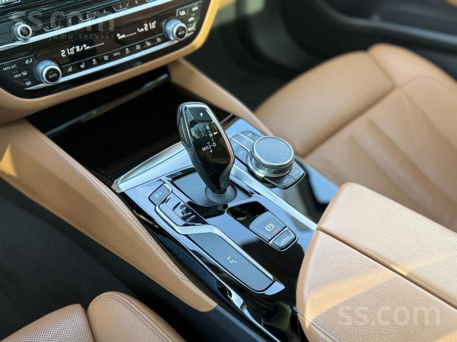 Pelēks BMW 520 2018 Rīga, ar dzinēja tilpumu 2.00 L un nobraukumu 189 tūkst. km par 21111 €, foto 18 vietnē AUTOMOTO.COM.LV