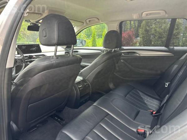 Grey BMW 520 2018 in Riga, with an engine capacity of 2.00 L and mileage of 220 thousand km for 15800 €, photo 10 on AUTOMOTO.COM.LV
