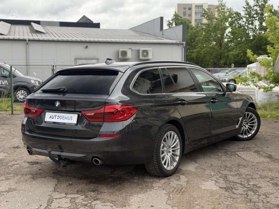 Pelēks BMW 520 2018 Mažeikiai, ar dzinēja tilpumu 2.00 L un nobraukumu 184 tūkst. km par 15500 €, foto 4 vietnē AUTOMOTO.COM.LV