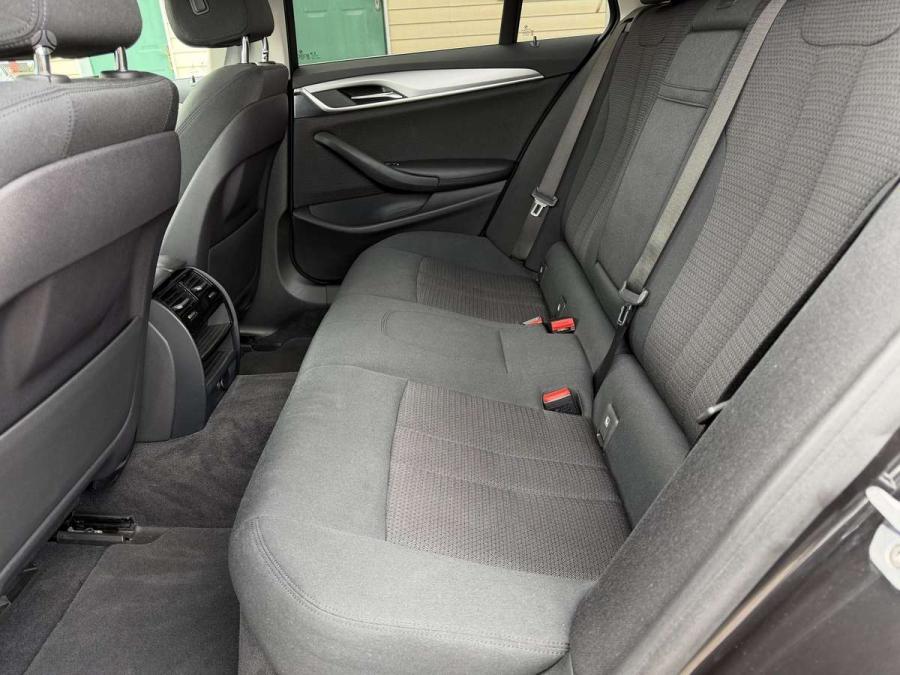 Pelēks BMW 520 2018 Mažeikiai, ar dzinēja tilpumu 2.00 L un nobraukumu 184 tūkst. km par 15500 €, foto 20 vietnē AUTOMOTO.COM.LV